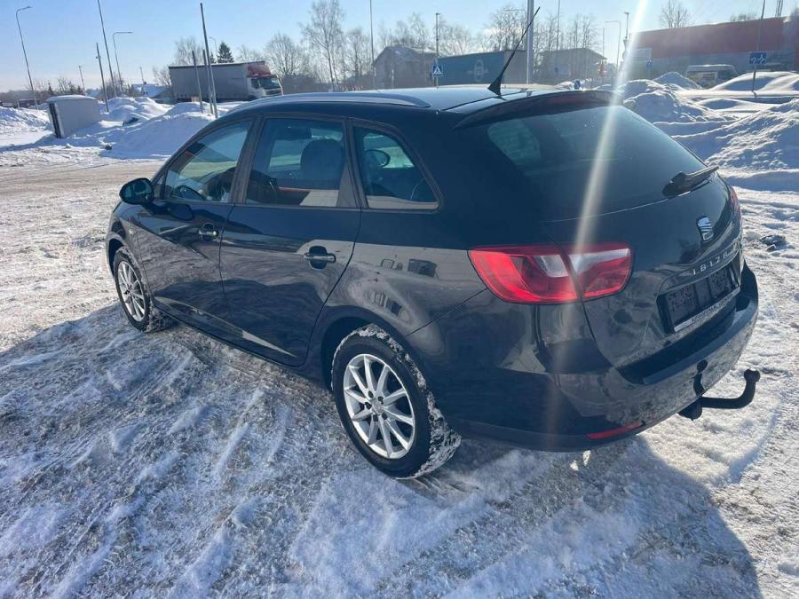 Black SEAT Ibiza 2011 in Panevezys, with an engine capacity of 1.20 L and mileage of 260 thousand km for 2600 €, photo 5 on AUTOMOTO.COM.LV
