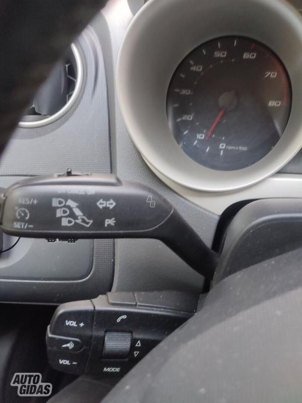 Melns SEAT Ibiza 2012 Utena, ar dzinēja tilpumu 1.20 L un nobraukumu 199 tūkst. km par 1700 €, foto 7 vietnē AUTOMOTO.COM.LV