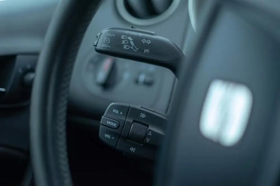 Black SEAT Ibiza 2012 in Liepaja, with an engine capacity of 1.20 L and mileage of 269 thousand km for 4350 €, photo 19 on AUTOMOTO.COM.LV