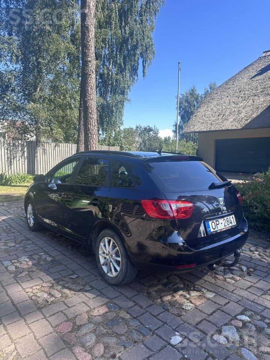 Black SEAT Ibiza 2012 in Riga, with an engine capacity of 1.20 L and mileage of 205 thousand km for 2900 €, photo 5 on AUTOMOTO.COM.LV