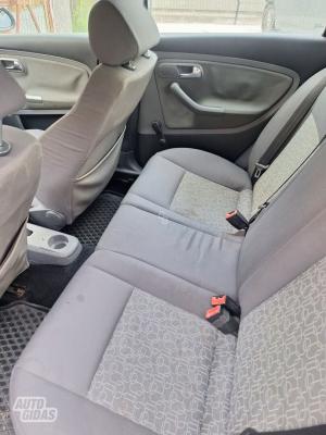 Zils SEAT Ibiza 2006 Kaišiadorys, ar dzinēja tilpumu 1.90 L un nobraukumu 392 tūkst. km par 900 €, foto 7 vietnē AUTOMOTO.COM.LV