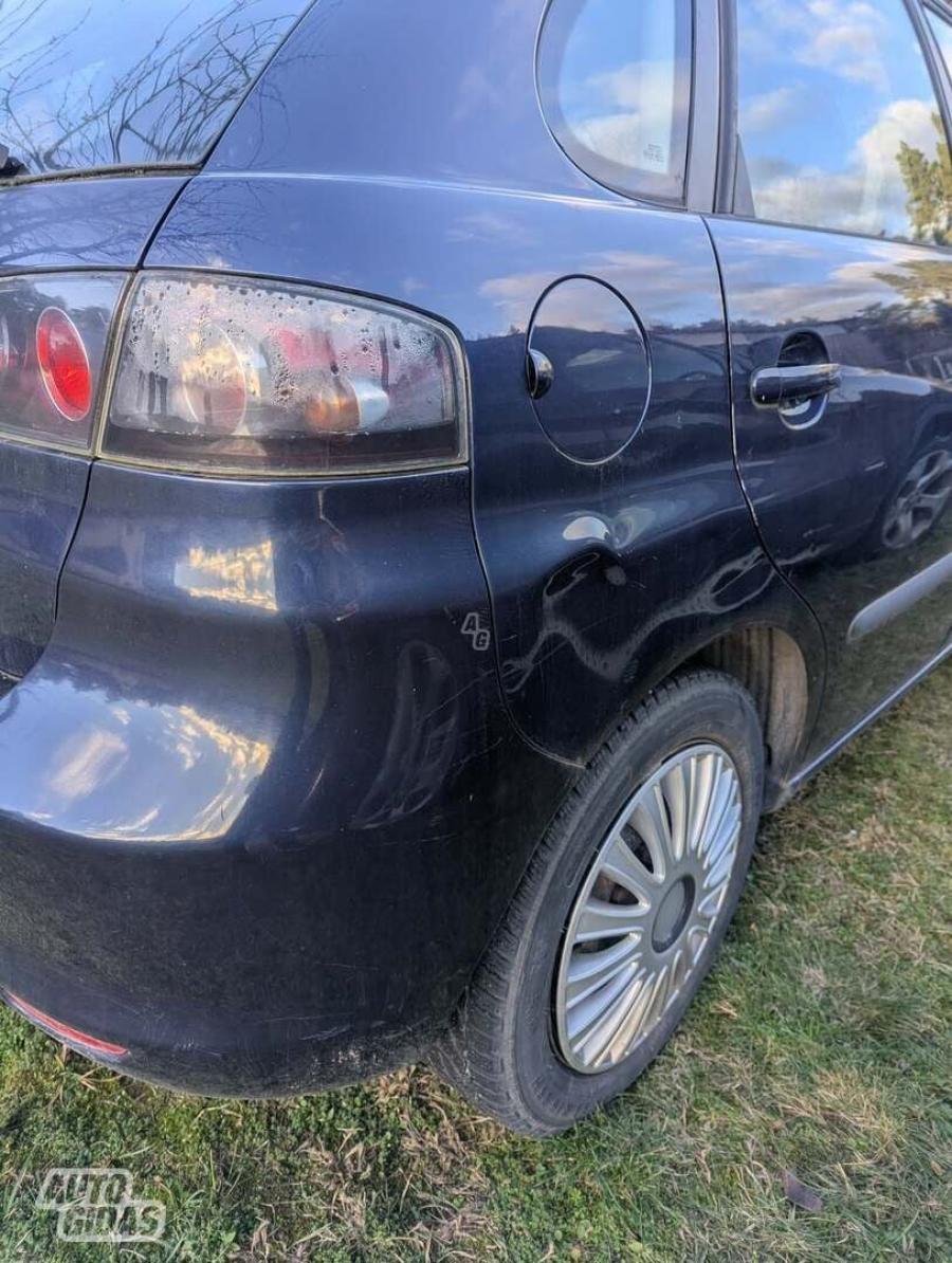 Blue SEAT Ibiza 2007 in Kaunas, with an engine capacity of 1.40 L and mileage of 1 thousand km for 750 €, photo 13 on AUTOMOTO.COM.LV