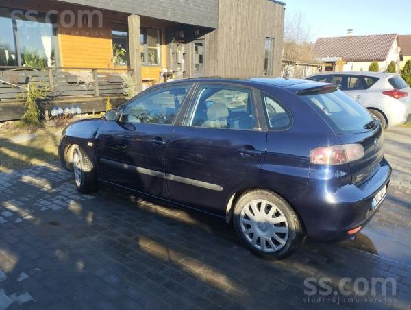 Zils SEAT Ibiza 2007 Rīga, ar dzinēja tilpumu 1.40 L un nobraukumu 225 tūkst. km par 2150 €, foto 2 vietnē AUTOMOTO.COM.LV