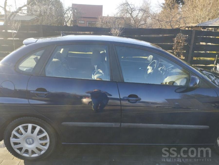 Zils SEAT Ibiza 2007 Rīga, ar dzinēja tilpumu 1.40 L un nobraukumu 225 tūkst. km par 2150 €, foto 5 vietnē AUTOMOTO.COM.LV