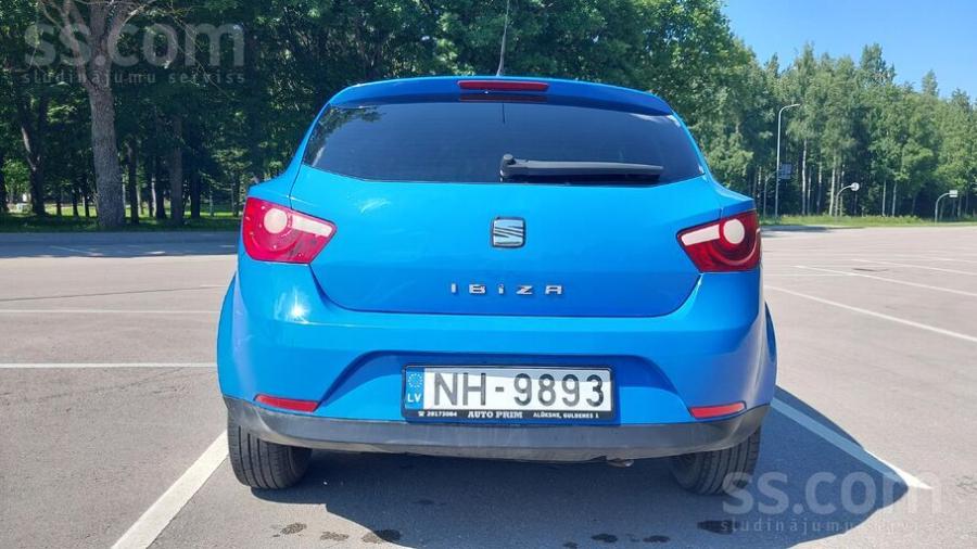 Blue SEAT Ibiza 2009 in Aluksne, with an engine capacity of 1.40 L and mileage of 0 thousand km for 1850 €, photo 8 on AUTOMOTO.COM.LV