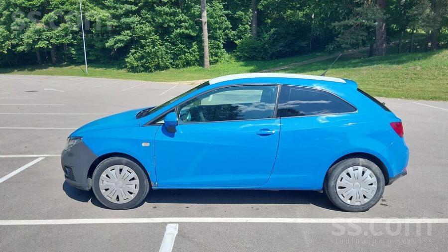 Blue SEAT Ibiza 2009 in Aluksne, with an engine capacity of 1.40 L and mileage of 0 thousand km for 1850 €, photo 10 on AUTOMOTO.COM.LV