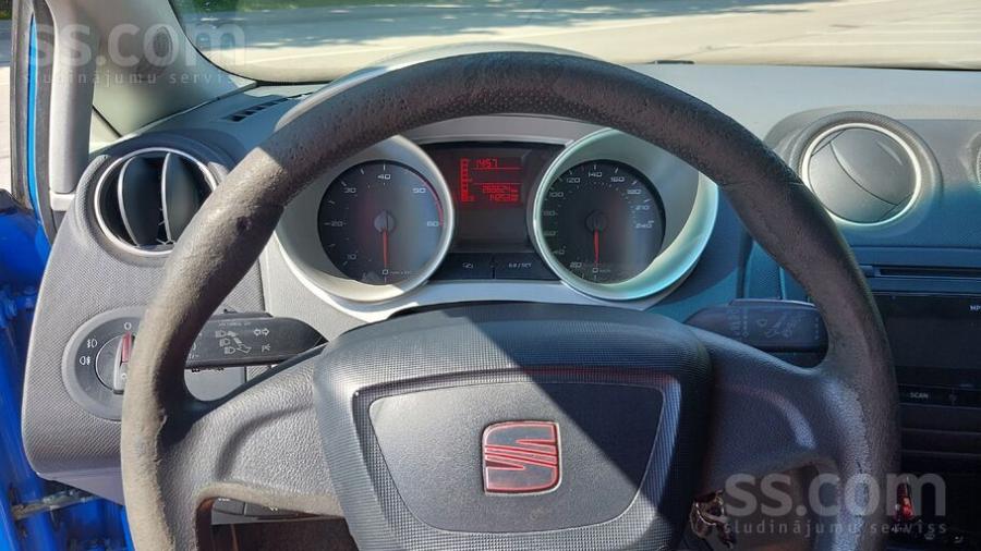 Blue SEAT Ibiza 2009 in Aluksne, with an engine capacity of 1.40 L and mileage of 0 thousand km for 1850 €, photo 17 on AUTOMOTO.COM.LV