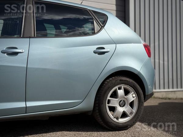 Blue SEAT Ibiza 2009 in Riga, with an engine capacity of 1.60 L and mileage of 205 thousand km for 2390 €, photo 8 on AUTOMOTO.COM.LV