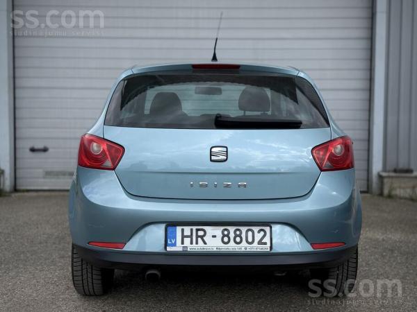 Zils SEAT Ibiza 2009 Rīga, ar dzinēja tilpumu 1.60 L un nobraukumu 205 tūkst. km par 2390 €, foto 5 vietnē AUTOMOTO.COM.LV