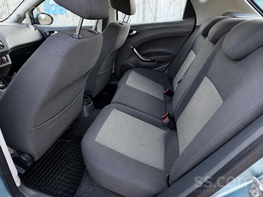 Zils SEAT Ibiza 2009 Rīga, ar dzinēja tilpumu 1.90 L un nobraukumu 350 tūkst. km par 1690 €, foto 7 vietnē AUTOMOTO.COM.LV