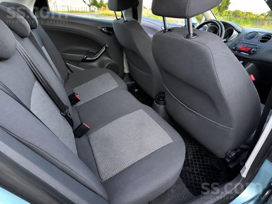Zils SEAT Ibiza 2009 Rīga, ar dzinēja tilpumu 1.90 L un nobraukumu 350 tūkst. km par 1690 €, foto 8 vietnē AUTOMOTO.COM.LV