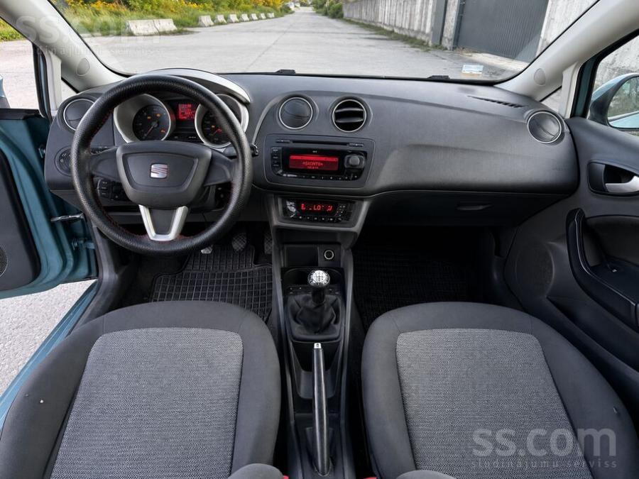 Zils SEAT Ibiza 2009 Rīga, ar dzinēja tilpumu 1.90 L un nobraukumu 350 tūkst. km par 1690 €, foto 9 vietnē AUTOMOTO.COM.LV