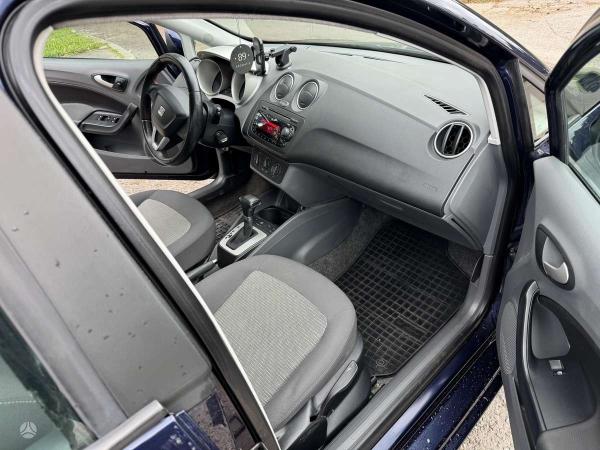 SEAT Ibiza 2010 Kauņa vietnē Zils SEAT Ibiza 2010 Kauņa, ar dzinēja tilpumu 1.60 L un nobraukumu 226 tūkst. km par 3150 €, foto 7 vietnē AUTOMOTO.COM.LV