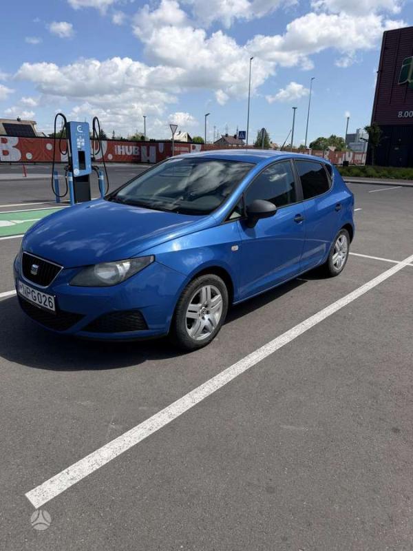 Blue SEAT Ibiza 2012 in Kaunas, with an engine capacity of 1.20 L and mileage of 195 thousand km for 3550 €, photo 5 on AUTOMOTO.COM.LV
