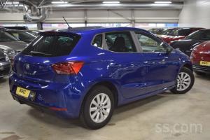 Zils SEAT Ibiza 2018 Rīga, ar dzinēja tilpumu 1.00 L un nobraukumu 64 tūkst. km par 7400 €, foto 3 vietnē AUTOMOTO.COM.LV