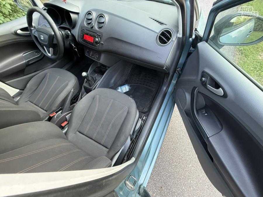 Blue SEAT Ibiza 2011 in Alytus, with an engine capacity of 1.60 L and mileage of 227 thousand km for 2333 €, photo 11 on AUTOMOTO.COM.LV