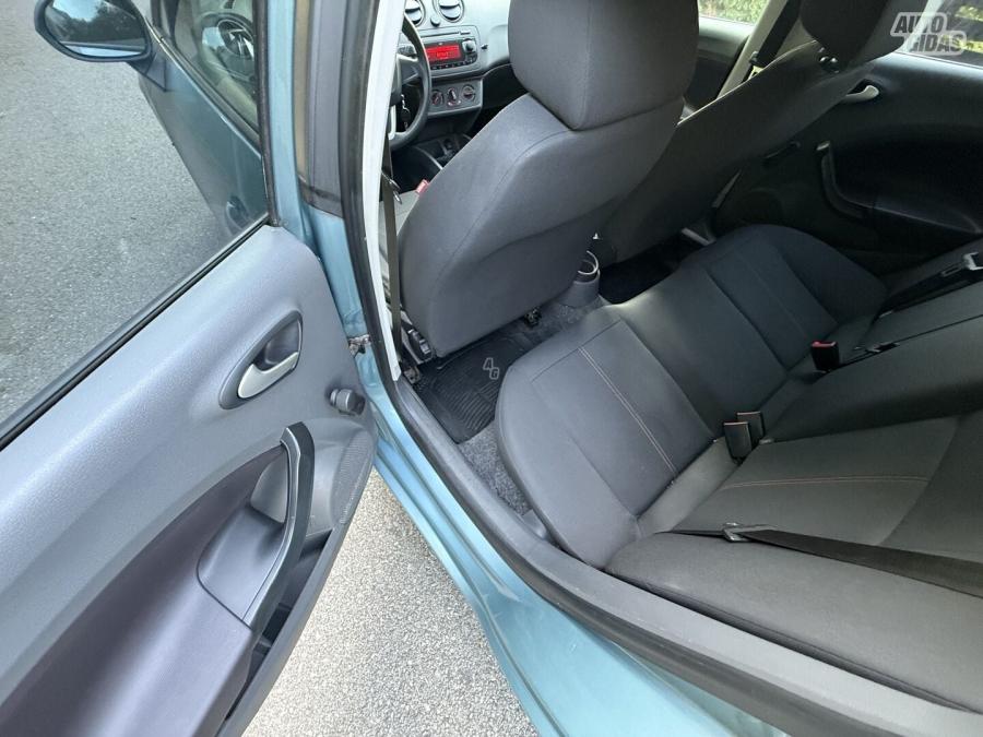 Blue SEAT Ibiza 2011 in Alytus, with an engine capacity of 1.60 L and mileage of 227 thousand km for 2333 €, photo 14 on AUTOMOTO.COM.LV
