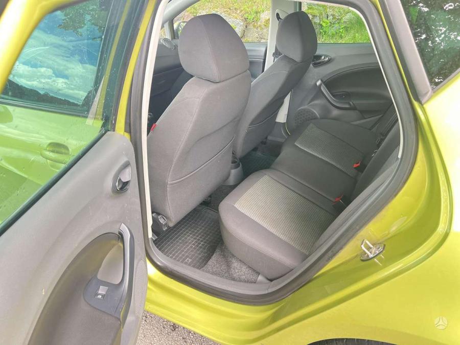 Zaļš SEAT Ibiza 2009 Kelmė, ar dzinēja tilpumu 1.90 L un nobraukumu 345 tūkst. km par 2200 €, foto 9 vietnē AUTOMOTO.COM.LV