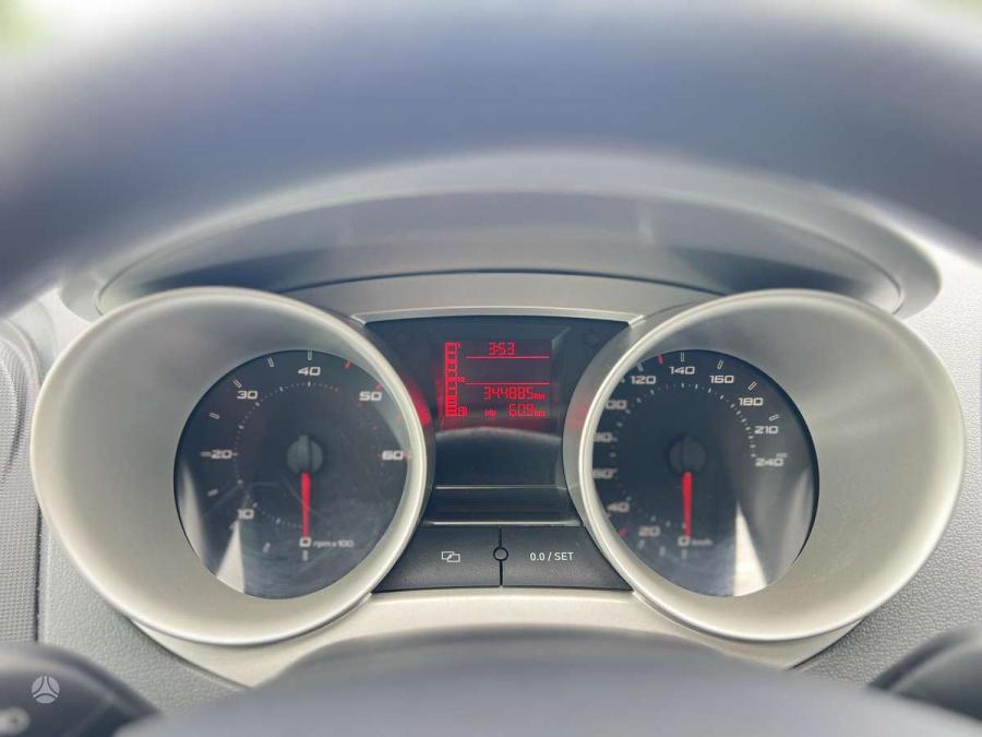 Zaļš SEAT Ibiza 2009 Kelmė, ar dzinēja tilpumu 1.90 L un nobraukumu 345 tūkst. km par 2200 €, foto 13 vietnē AUTOMOTO.COM.LV