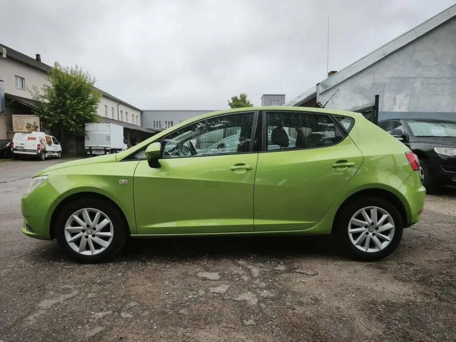 Green SEAT Ibiza 2012 in Cesis, with an engine capacity of 1.40 L and mileage of 141 thousand km for 5350 €, photo 5 on AUTOMOTO.COM.LV