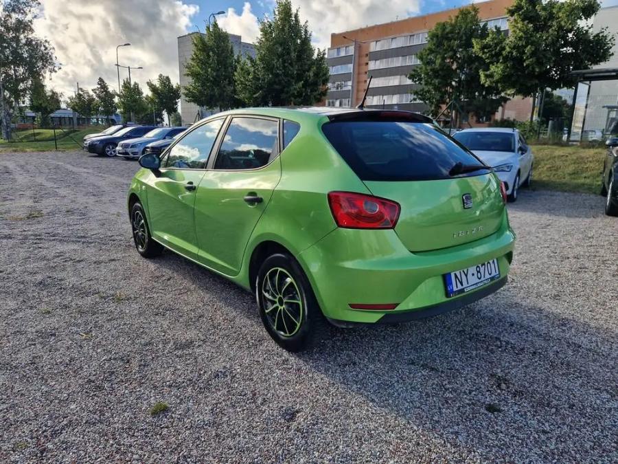 Green SEAT Ibiza 2012 in Liepaja, with an engine capacity of 1.20 L and mileage of 217 thousand km for 2900 €, photo 4 on AUTOMOTO.COM.LV