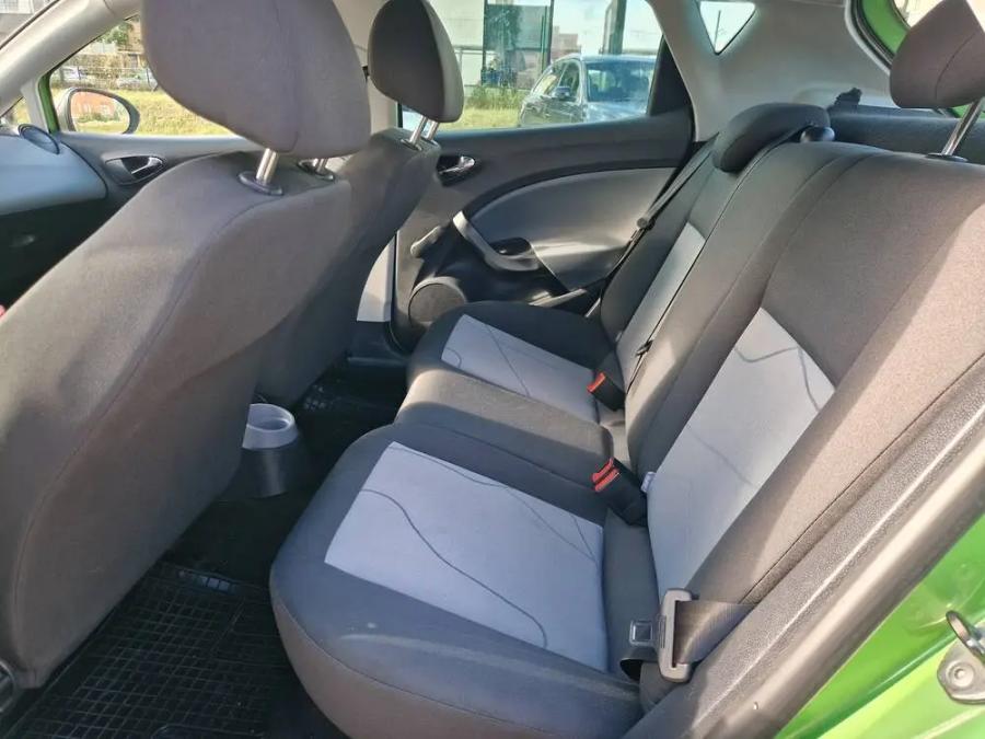 Green SEAT Ibiza 2012 in Liepaja, with an engine capacity of 1.20 L and mileage of 217 thousand km for 2900 €, photo 10 on AUTOMOTO.COM.LV