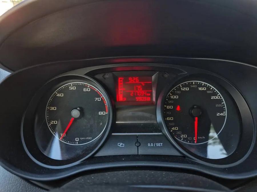 Green SEAT Ibiza 2012 in Liepaja, with an engine capacity of 1.20 L and mileage of 217 thousand km for 2900 €, photo 13 on AUTOMOTO.COM.LV