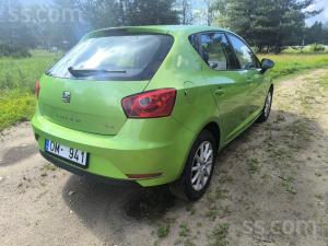 Zaļš SEAT Ibiza 2016 Rīga, ar dzinēja tilpumu 1.00 L un nobraukumu 182 tūkst. km par 5999 €, foto 4 vietnē AUTOMOTO.COM.LV
