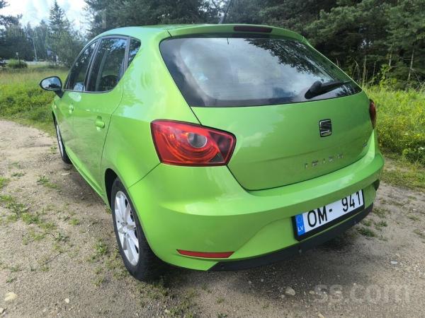 Green SEAT Ibiza 2016 in Riga, with an engine capacity of 1.00 L and mileage of 182 thousand km for 5999 €, photo 4 on AUTOMOTO.COM.LV