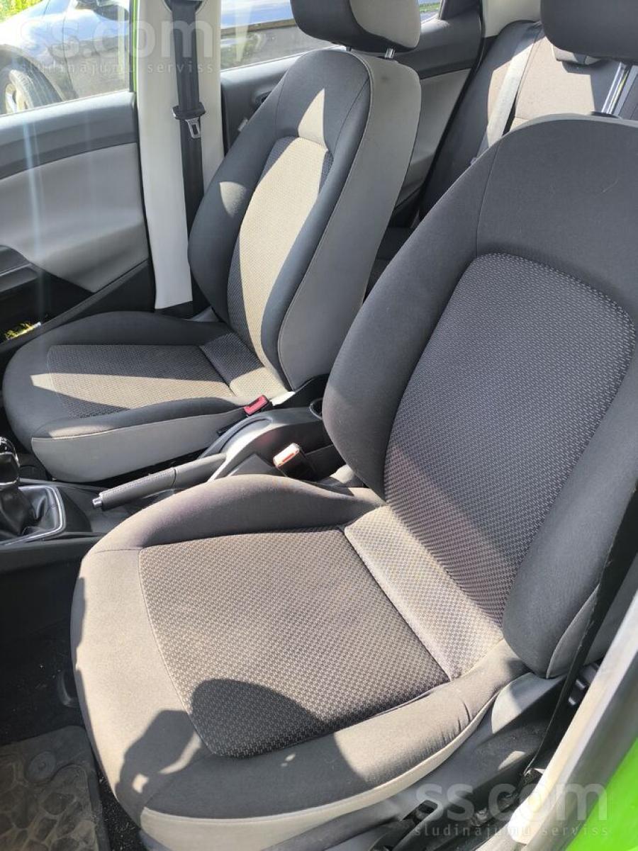 Zaļš SEAT Ibiza 2016 Rīga, ar dzinēja tilpumu 1.00 L un nobraukumu 182 tūkst. km par 5999 €, foto 13 vietnē AUTOMOTO.COM.LV