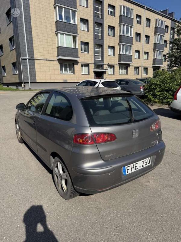 Pelēks SEAT Ibiza 2005 Kauņa, ar dzinēja tilpumu 1.42 L un nobraukumu 25 tūkst. km par 299 €, foto 6 vietnē AUTOMOTO.COM.LV