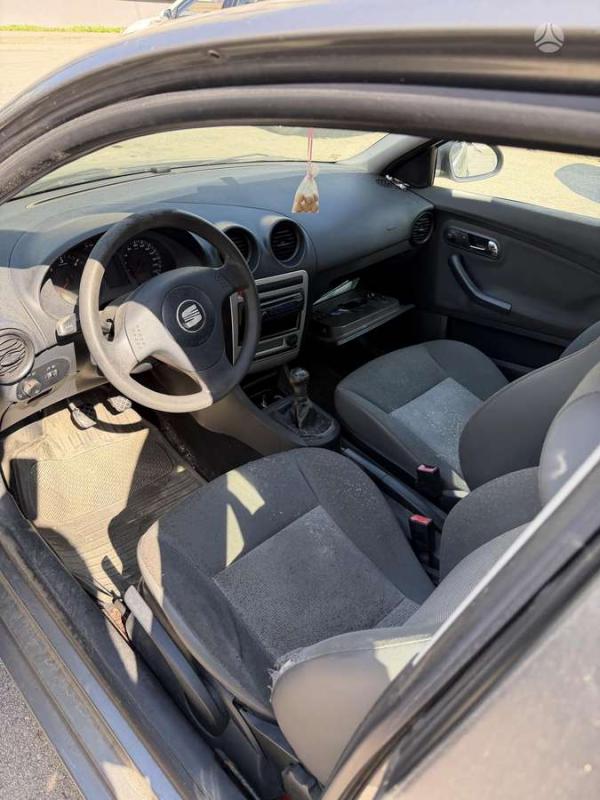 Pelēks SEAT Ibiza 2005 Kauņa, ar dzinēja tilpumu 1.42 L un nobraukumu 25 tūkst. km par 299 €, foto 9 vietnē AUTOMOTO.COM.LV