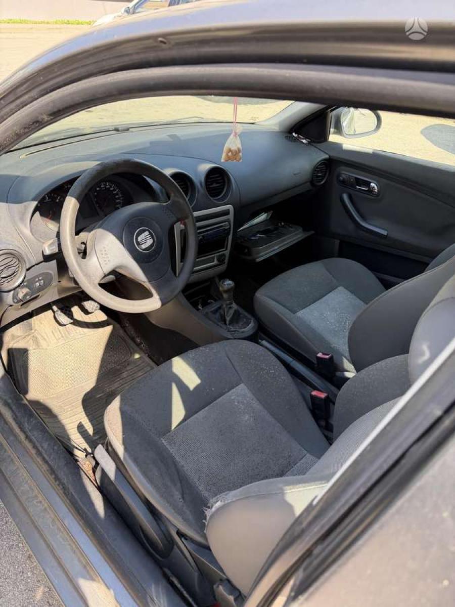 Pelēks SEAT Ibiza 2005 Kauņa, ar dzinēja tilpumu 1.42 L un nobraukumu 25 tūkst. km par 299 €, foto 10 vietnē AUTOMOTO.COM.LV