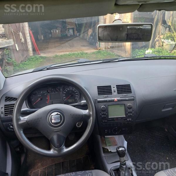 Grey SEAT Ibiza 2000 in Jekabpils, with an engine capacity of 1.60 L and mileage of 340 thousand km for 750 €, photo 7 on AUTOMOTO.COM.LV