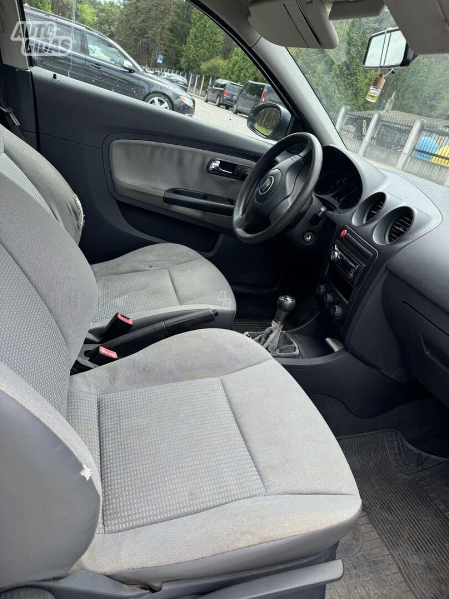 Grey SEAT Ibiza 2002 in Kaunas, with an engine capacity of 1.20 L and mileage of 240 thousand km for 700 €, photo 5 on AUTOMOTO.COM.LV