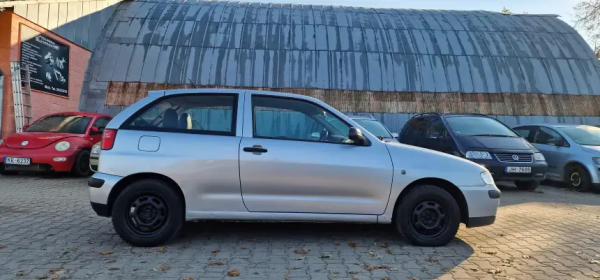 Pelēks SEAT Ibiza 2002 Valmiera, ar dzinēja tilpumu 1.40 L un nobraukumu 227 tūkst. km par 790 €, foto 2 vietnē AUTOMOTO.COM.LV