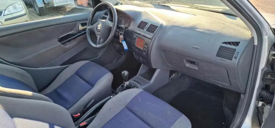 Grey SEAT Ibiza 2002 in Valmiera, with an engine capacity of 1.40 L and mileage of 227 thousand km for 790 €, photo 8 on AUTOMOTO.COM.LV