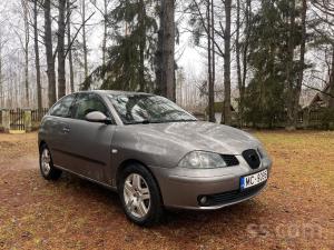 Pelēks SEAT Ibiza 2003 Rīga, ar dzinēja tilpumu 1.90 L un nobraukumu 358 tūkst. km par 1450 €, foto 7 vietnē AUTOMOTO.COM.LV