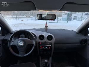 Pelēks SEAT Ibiza 2004 Radviliškis, ar dzinēja tilpumu 1.40 L un nobraukumu 260 tūkst. km par 800 €, foto 12 vietnē AUTOMOTO.COM.LV