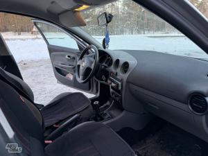 Pelēks SEAT Ibiza 2004 Radviliškis, ar dzinēja tilpumu 1.40 L un nobraukumu 260 tūkst. km par 800 €, foto 14 vietnē AUTOMOTO.COM.LV