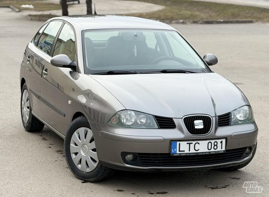 Grey SEAT Ibiza 2004 in Radviliskis, with an engine capacity of 1.40 L and mileage of 266 thousand km for 750 €, photo 1 on AUTOMOTO.COM.LV
