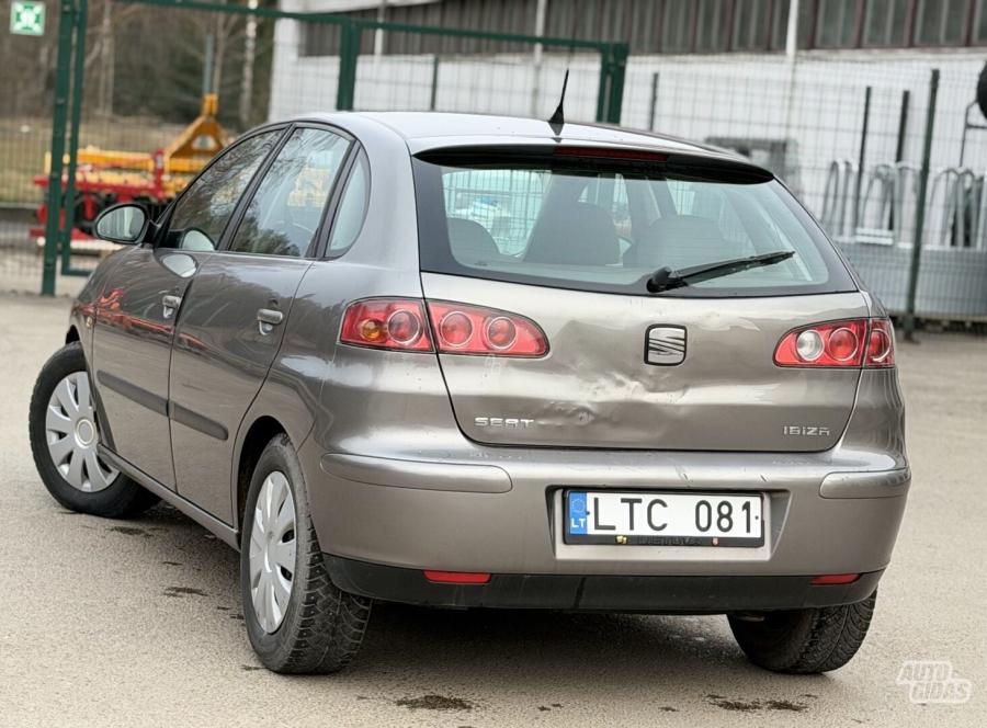 Grey SEAT Ibiza 2004 in Radviliskis, with an engine capacity of 1.40 L and mileage of 266 thousand km for 750 €, photo 10 on AUTOMOTO.COM.LV