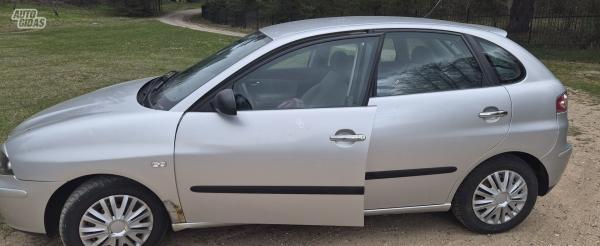 Pelēks SEAT Ibiza 2004 Ignalina, ar dzinēja tilpumu 1.40 L un nobraukumu 200 tūkst. km par 800 €, foto 4 vietnē AUTOMOTO.COM.LV