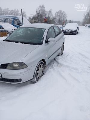 Grey SEAT Ibiza 2005 in Panevezys, with an engine capacity of 1.40 L and mileage of 121 thousand km for 1100 €, photo 2 on AUTOMOTO.COM.LV