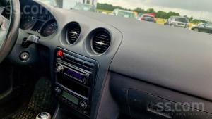 Pelēks SEAT Ibiza 2005 Cēsis, ar dzinēja tilpumu 1.40 L un nobraukumu 238 tūkst. km par 1300 €, foto 12 vietnē AUTOMOTO.COM.LV