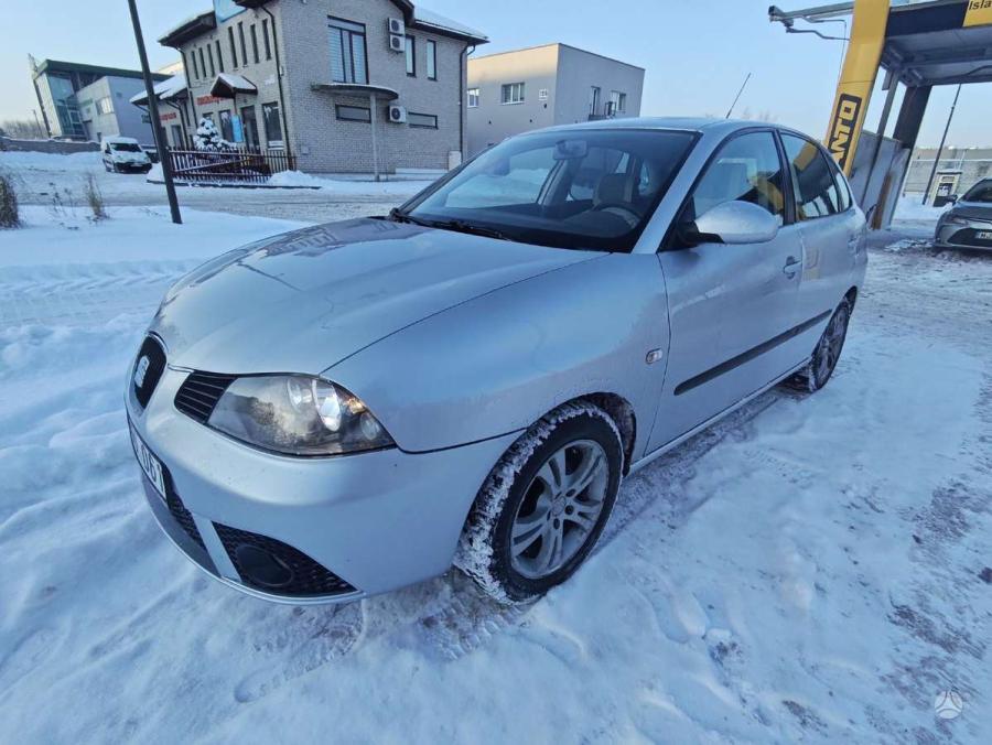 Pelēks SEAT Ibiza 2006 Kauņa, ar dzinēja tilpumu 1.40 L un nobraukumu 285 tūkst. km par 1350 €, foto 1 vietnē AUTOMOTO.COM.LV