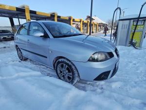 Pelēks SEAT Ibiza 2006 Kauņa, ar dzinēja tilpumu 1.40 L un nobraukumu 285 tūkst. km par 1350 €, foto 2 vietnē AUTOMOTO.COM.LV
