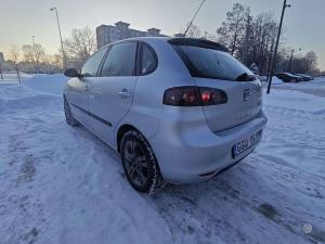 Pelēks SEAT Ibiza 2006 Kauņa, ar dzinēja tilpumu 1.40 L un nobraukumu 285 tūkst. km par 1350 €, foto 5 vietnē AUTOMOTO.COM.LV