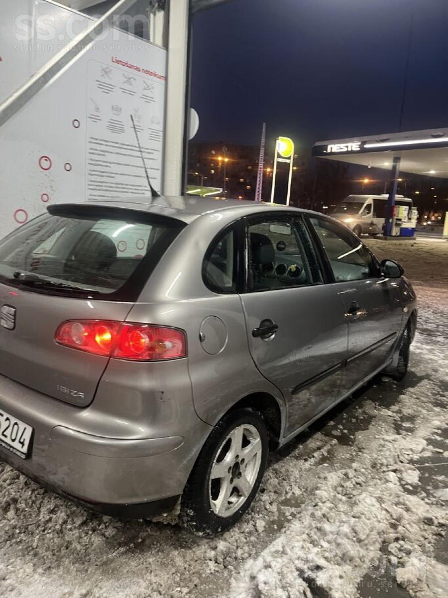 Pelēks SEAT Ibiza 2006 Rīga, ar dzinēja tilpumu 1.40 L un nobraukumu 271 tūkst. km par 800 €, foto 1 vietnē AUTOMOTO.COM.LV
