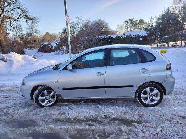 Pelēks SEAT Ibiza 2007 Viļņa, ar dzinēja tilpumu 1.40 L un nobraukumu 276 tūkst. km par 820 €, foto 2 vietnē AUTOMOTO.COM.LV